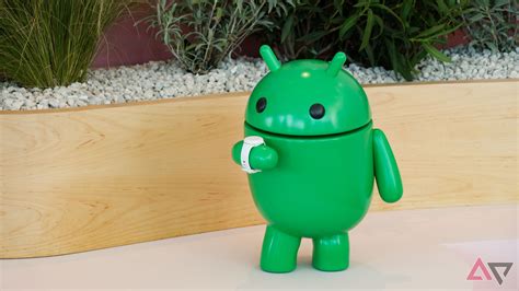 This Cute Limited Edition Glow In The Dark Android Bot Figure Is Now