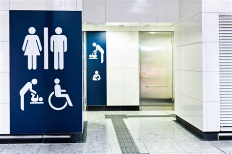 母嬰室標誌 圖畫、圖片和照片檔 Istock