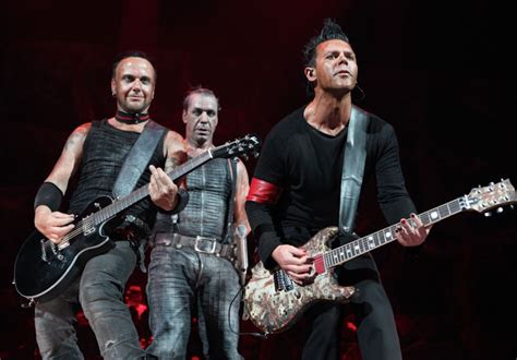 Pin De Erica Kimber Em Rammstein On Stage Backstage And Stage Outfits