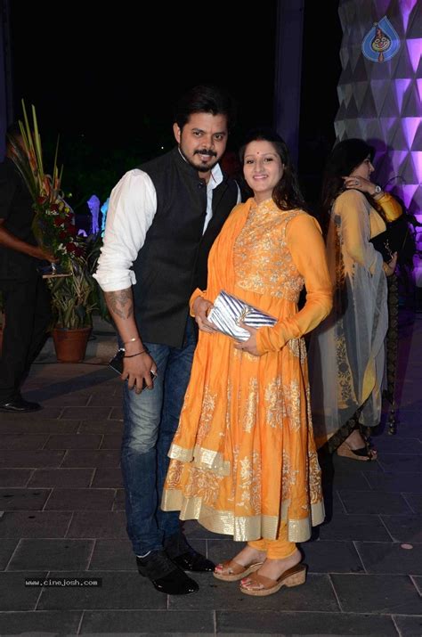 Celebs At Smita Thackeray Son Wedding Reception Photo 73 Of 120