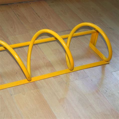 China Factory Commercial Durable 3 Spaces Floor Mounted Bike Locking Rack