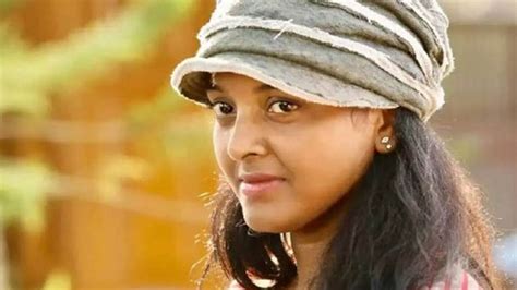 Lakshmi Deepta అశ్లీల సన్నివేశంలో నటించాలని యువకుడిని బలవంతం చేసిన