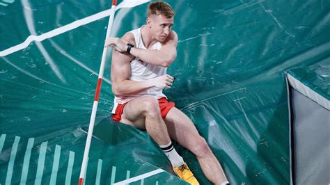 Lekkoatletyka Piotr Lisek Chciałbym Się W Pełni Cieszyć Sportem Tvp