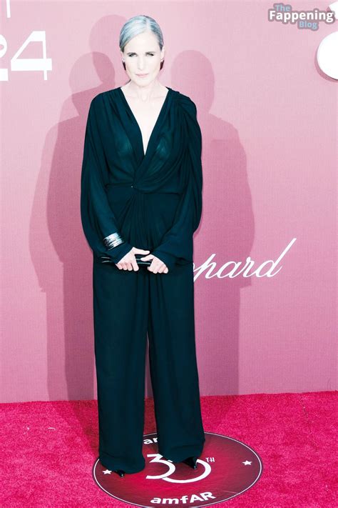 Andie Macdowell Flashes Her Nude Tits At The Amfar Gala In Cannes 67 Photos The Fappening News