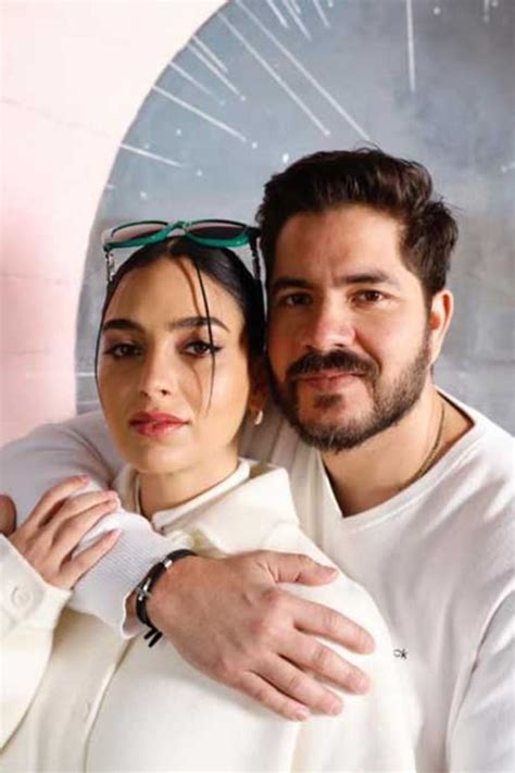 Melissa Barrera Y Paco Zazueta