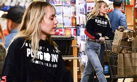 Miley Cyrus Flashes Abs In A Cropped Jumper While Shopping In La After