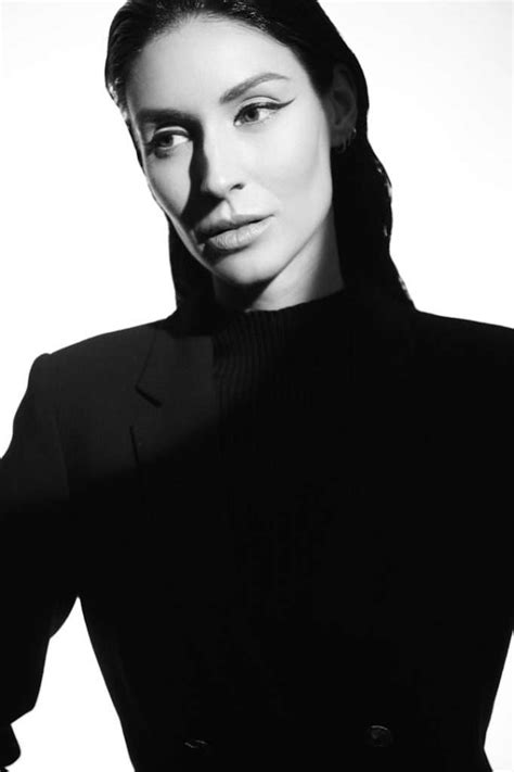 Iso Model Management Zuri Aspiunza