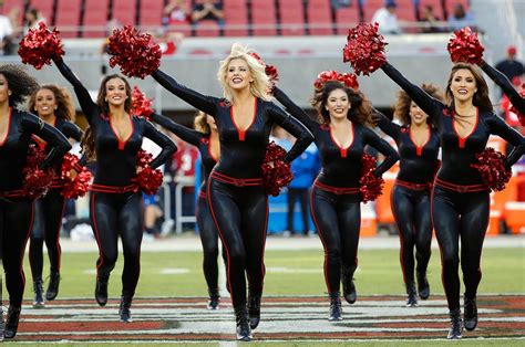 Nfl Cheerleaders Week 5 Sports Illustrated