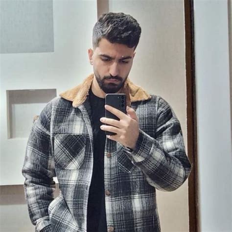 تیوال آرین عزیزاللهی