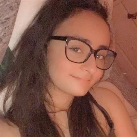 Molly ♡ Mollyb25 • Threads Say More Molly ♡ Mollyb25 • Threads Say More