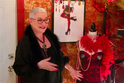 How To Build A Sex Room This Raunchy Interior Design Show Is Everyone S New Netflix Obsession
