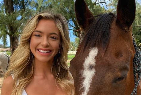 Laura Summer Toilet Paper Shoot Bodybuilder Marrying Sex Robot And Free