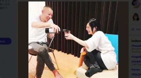 Sora Aoi, Bintang Film Porno Jepang dan Guru Seks Pujaan Cina