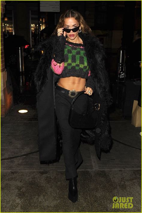 Photo Rita Ora Glasses Tilt Abs London Pics 03 Photo 4885305 Just Jared