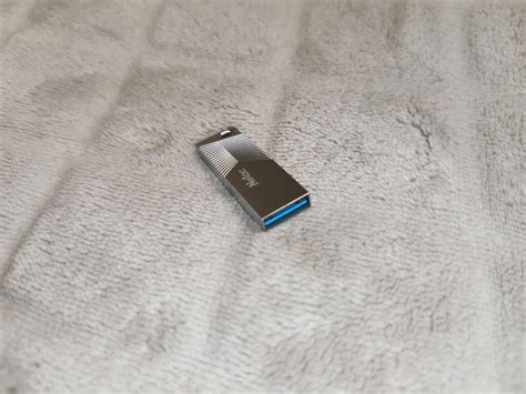 Флешка 64Gb Netac UM1 silver USB 3.2 (NT03UM1N-064G-32PN) — купить в ...