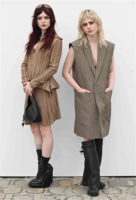 All About Sophie Thatcher S Twin Ellie Thatcher And Their Artistic Bond