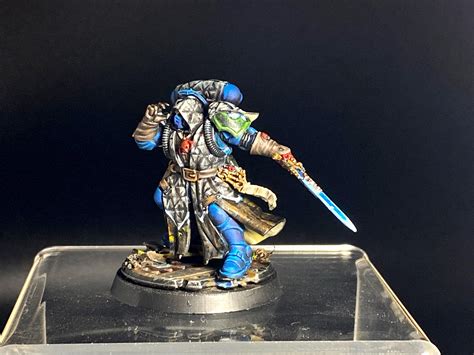 Phobos Armor Librarian R40kprimarismarines