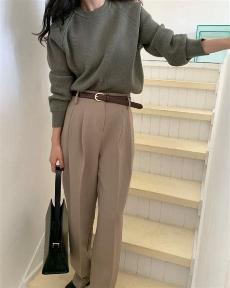 Hot 스압 같은 바지 돌려 입는 20대 이상 여덬들이 참고하기 좋은 가을 코디 모음 의상 코디 가을 패션 세련된 의상