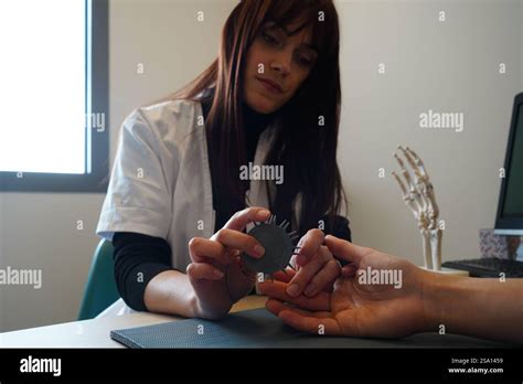 Physiotherapy Center Specializing In Hand Elbow And Shoulder