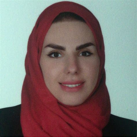 Yasmine Kara Hassan الإمارات العربية المتحدة ملف شخصي احترافي