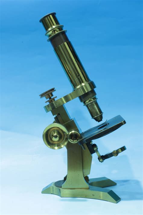 Pillischers International Microscope