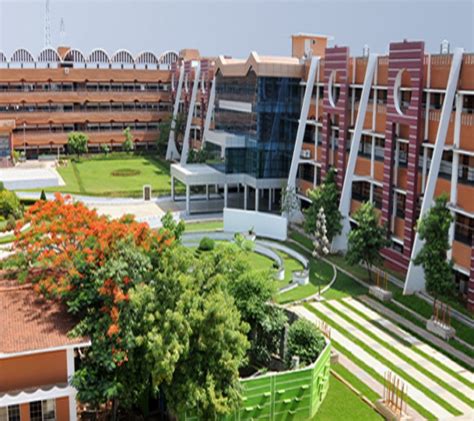 college guru ji your college expert