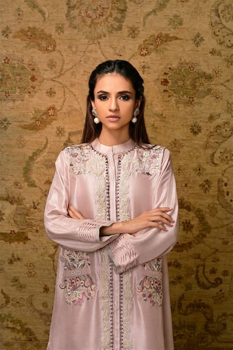 Guldasta Pink Sana Salman