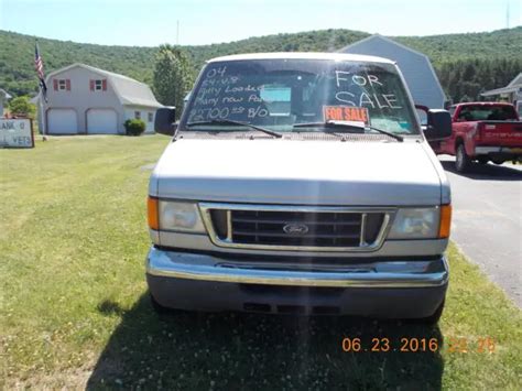 2004 Ford E150
