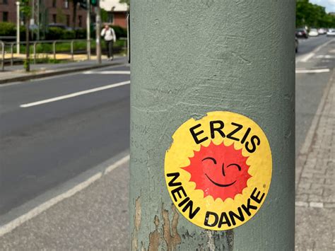 Abwandlungen Des Logos „atomkraft Nein Danke 5 Stadtkind Frankfurt