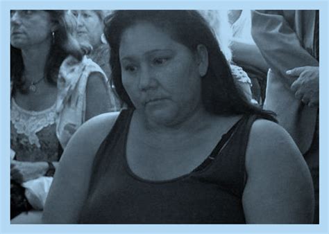 A María Ovando La Juzgan Por “mala Madre” Cosecha Roja