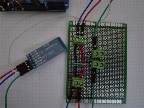 Encender y apagar un LED por Bluetooth con el módulo HC Arduino y un teléfono celular LAS