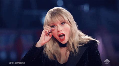 Taylor Swift Wiping Tears Happy Cry  896×500 Happy Cry
