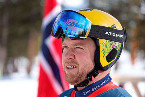 Schweizer Hintermann Ist Krebsfrei Der Skiprofi Plant Ein Comeback Im