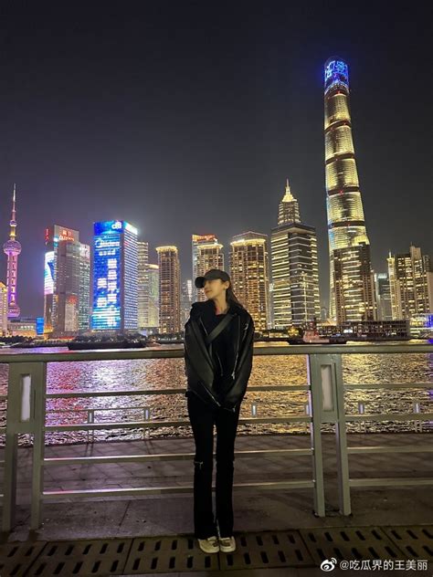 宋雨琦素颜自拍来了！美女就是美女，素颜都这么能打！