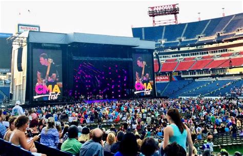 What You Need To Know For Cma Fest Nashvilles Epic Concerts