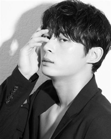 Pin By Tlcontic On Yuo Kwon Yong Hyeon Members