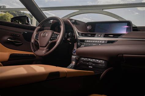 Driving The All New 2019 Lexus Es 350 And Es 300h Lexus Enthusiast