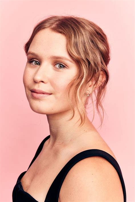 Eliza Scanlen Outfits And Style Photos • Celebmafia