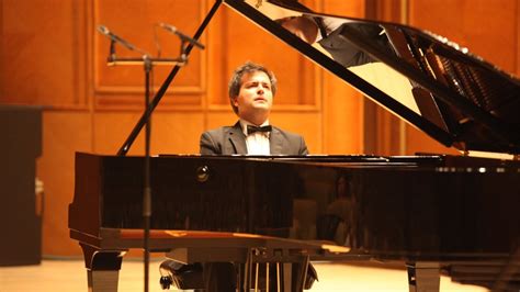 Audio Moștenitorii României Muzicale Recitalul Pianistului Florian Mitrea Radio România Muzical