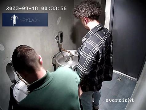 Guy Pissing Thisvid Com