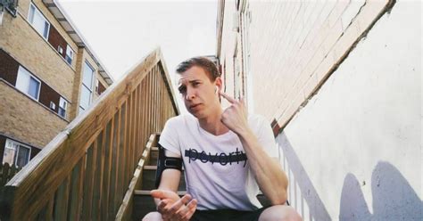 Sebab Headset Bluetooth Olahraga Yang Anda Gunakan Tidak Nyaman