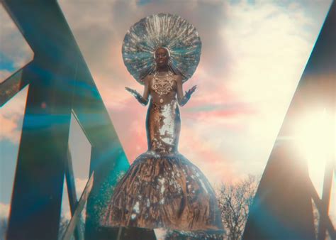 Daniella Pearman Gave Erics Sex Education Season 4 Looks Hidden Meaning