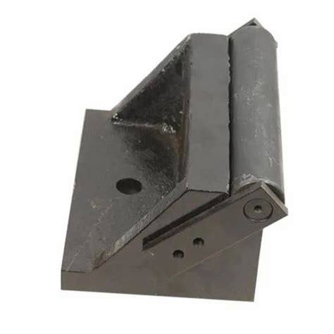 Cast Iron Universal Testing Machine Bracket Assembly At ₹ 3200piece In Korochi