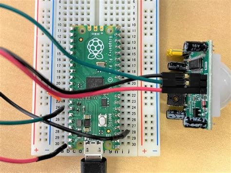 Подключаем к raspberry pi pico пироэлектрический датчик движения hc