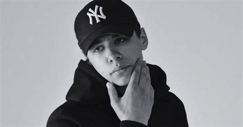 Рэпер Macan сообщил что пойдет служить в армию — Teletype