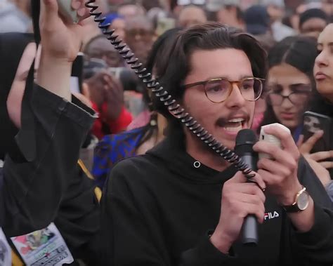 Qui Est Ritchy Thibault Lassistant Parlementaire Lfi Qui A Appelé à L