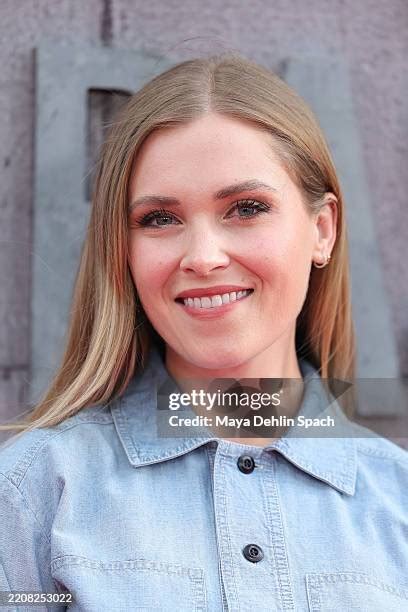 662 Eliza Taylor Cotter Photos And High Res Pictures Getty Images