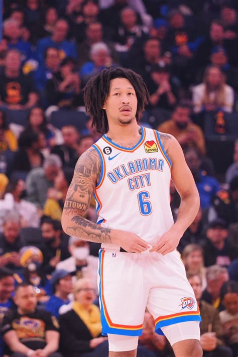 Is Jaylin Williams Hair Real Long Hairstyle How Did He Grow His Hair Players Bio