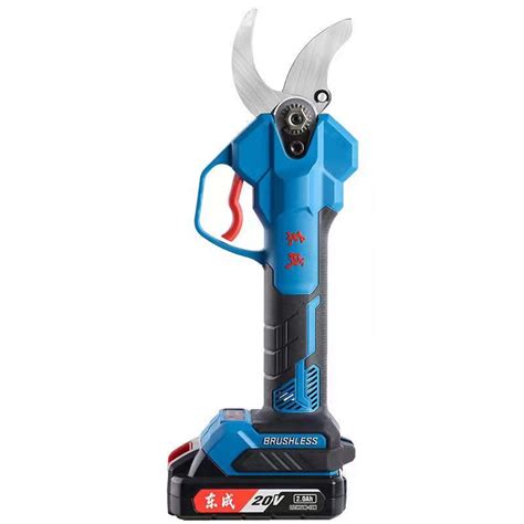 电动树木修剪工具修剪树枝的工具电动大山谷图库