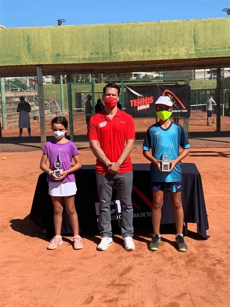 Julia Sureda I Ian Barroeta Campions De Catalunya Benjamins